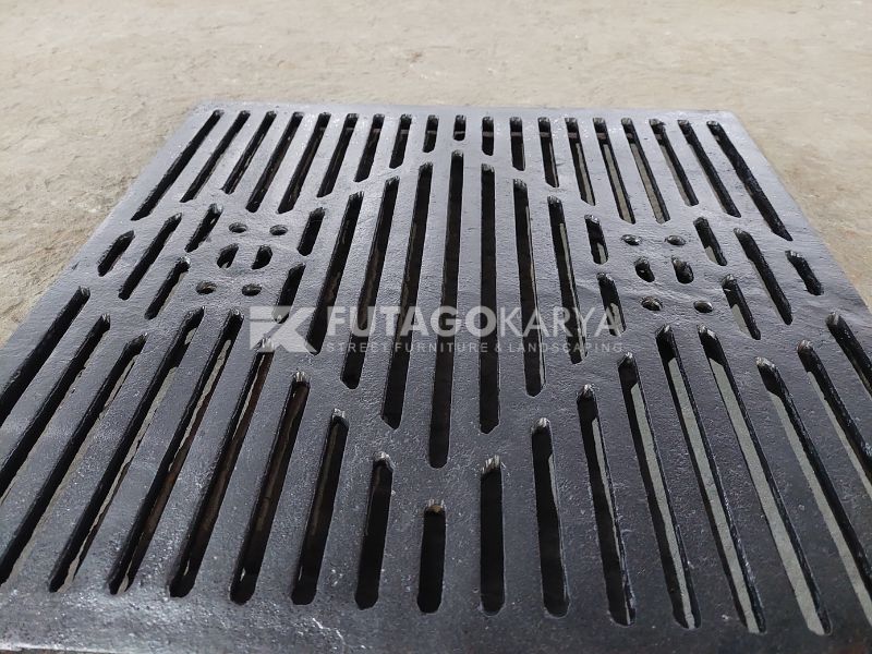 Tutup Got Besi Cor Pilihan Tepat - Futago Karya
